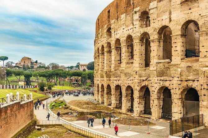 Colosseum and Roman Forum Group Tour or Self Audio Guided tours - The Colosseum: Gladiators and Secrets Within