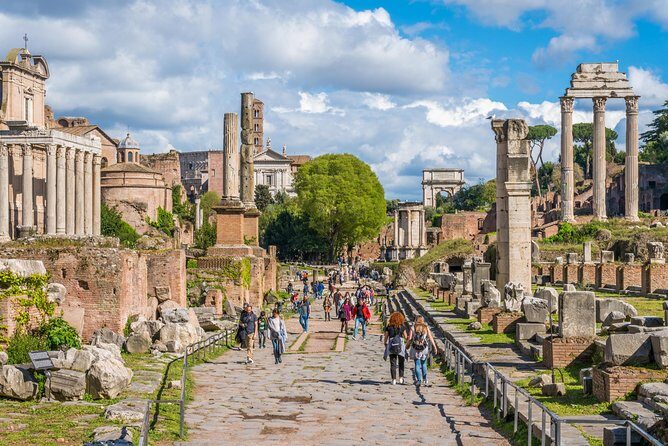 Colosseum and Roman Forum Guided Tour - The Practicalities: Timing, Group Size, and Tips