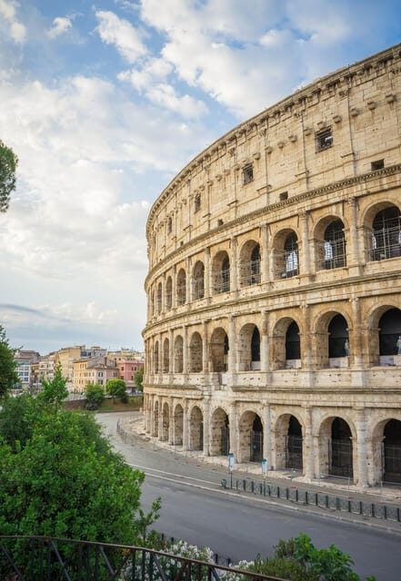 Colosseum Arena Exclusive Hosted Entrance with Audio Tour - Key Points