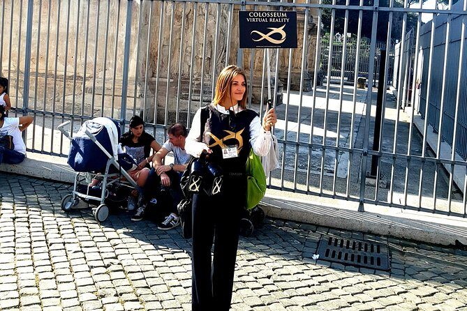 Colosseum Virtual Reality Experience Outside with audioguide - What Expect from the VR Outside Tour?