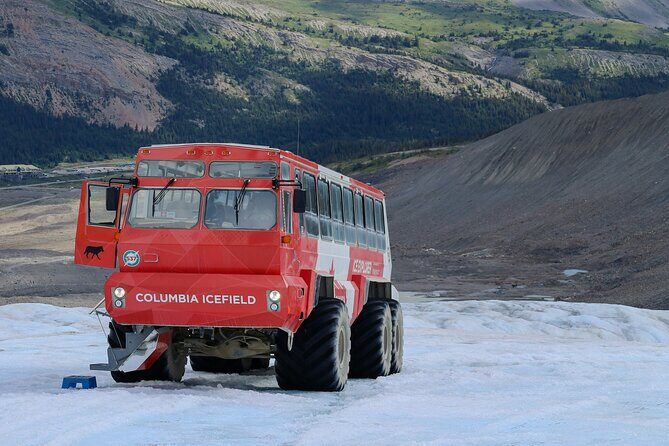 Columbia Icefield Bow Lake Peyto Lake Day Tour - Introduction: Exploring the Canadian Rockies in Style