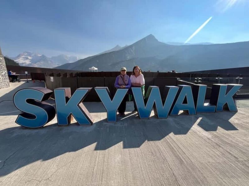 Columbia icefield, Skywalk, Waterfowl, Bow & Peyto Lake Tour - An In-Depth Look at the Tour Experience