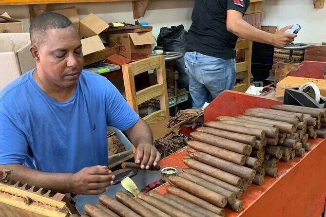 Combo City Tour and Beach with Typical Dominican Food - Exploring Puerto Plata Through Its Streets and Fortresses