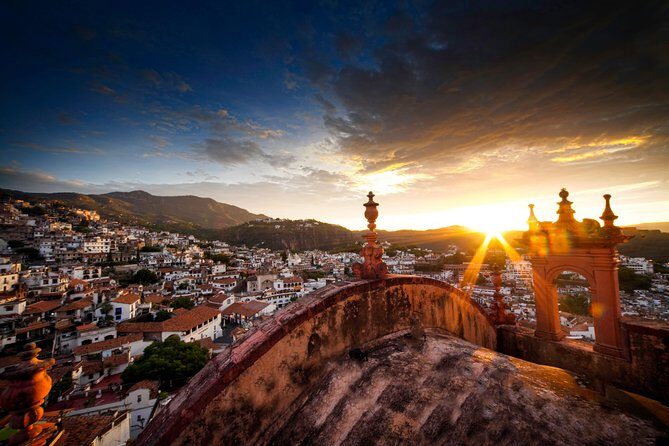 COMBO - Guadalupe Shrine & Teotihuacan Pyramids + Taxco (2 days) - Day 1: From Ancient Pyramids to Holy Sites
