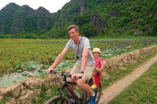 Combo Halong & Ninh Binh Luxury Small Group Day Tour - Day 2: The Land of Limestone and Rice Fields in Ninh Binh