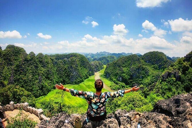 Combo Halong & Ninh Binh Luxury Small Group Day Tour - Transportation, Group Size, and Value