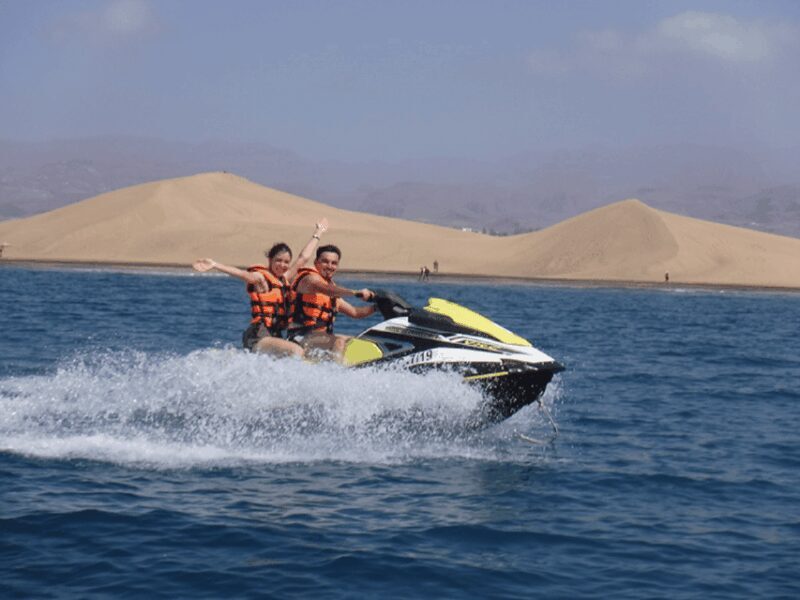 Combo: Rent e-Scooter+optional Rent Jet Ski in Playa Ingles - Who Will Enjoy This Experience?