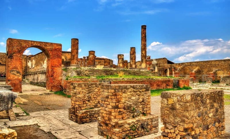 COMBO TOUR VESUVIO & POMPEII WITH LOCAL GUIDE - Key Points
