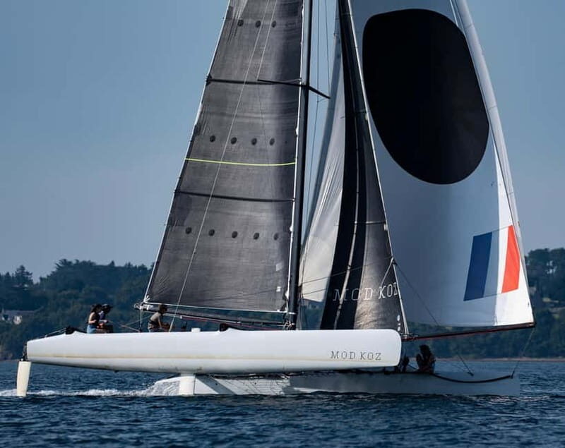 Come aboard at Larmor-Baden: discover our Extreme 40 catamaran - An Introduction to a Thrilling Sailing Experience