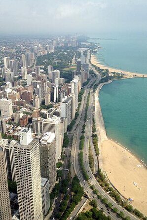 Come Sailing with us at Navy Pier: Sunset Sail on Lake Michigan - Discover the Charm of Chicago from the Water: Sunset Sailing on Lake Michigan