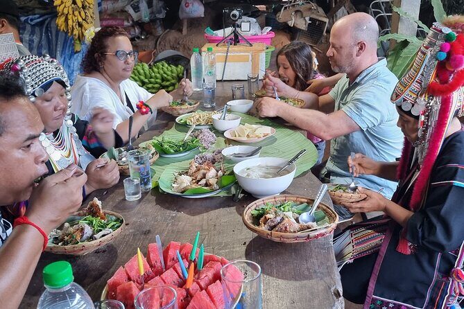 Come to Akha Village see Cooking eatting and dancing with Akha people - The Small Group Advantage