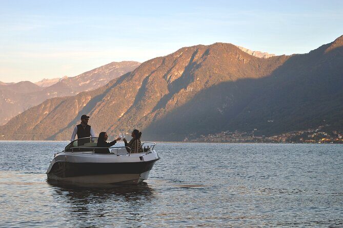 ComeToComo_Boat Tour from Argegno in Compact Cruiserboat - Key Points