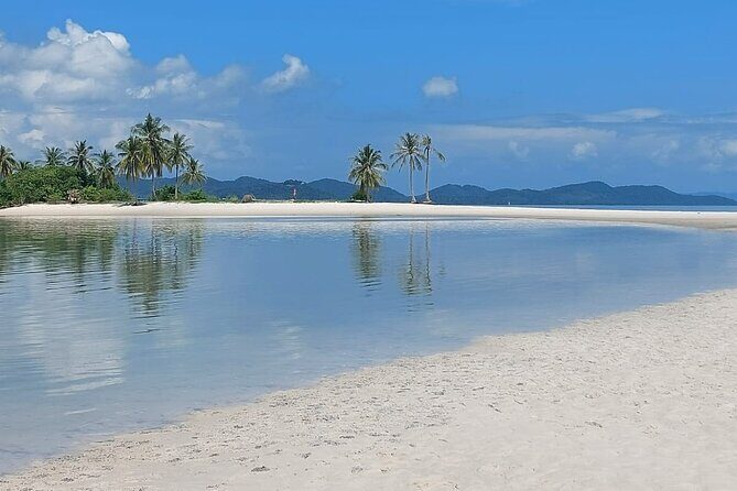 - Comfortable boat for cruising in Phang Nga Bay - The "Must-Do"! - Who Will Love This Tour?