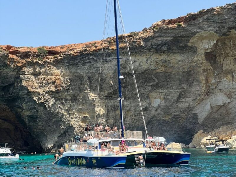 Comino: Blue Lagoon Catamaran Cruise with Lunch and Open Bar - FAQ