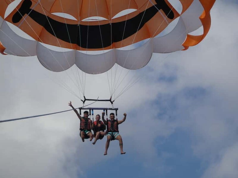 Comino: Blue Lagoon Parasailing Experience - Who Will Enjoy This?