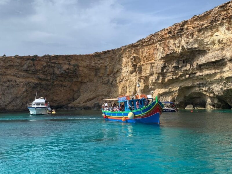 Comino: private charter to Crystal & Blue lagoon & Caves - Key Points