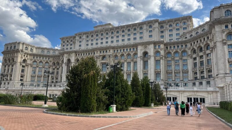 Communist Museums Marathon: 3 museums and all transfers incl - Key Points