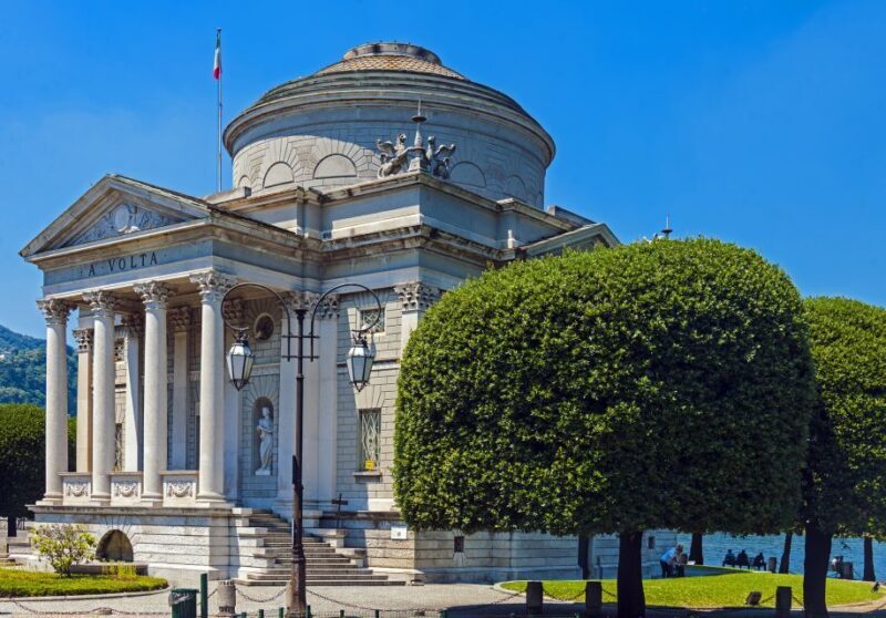 Como: Private Walking Tour - Authentic Experiences Highlighted by Reviews