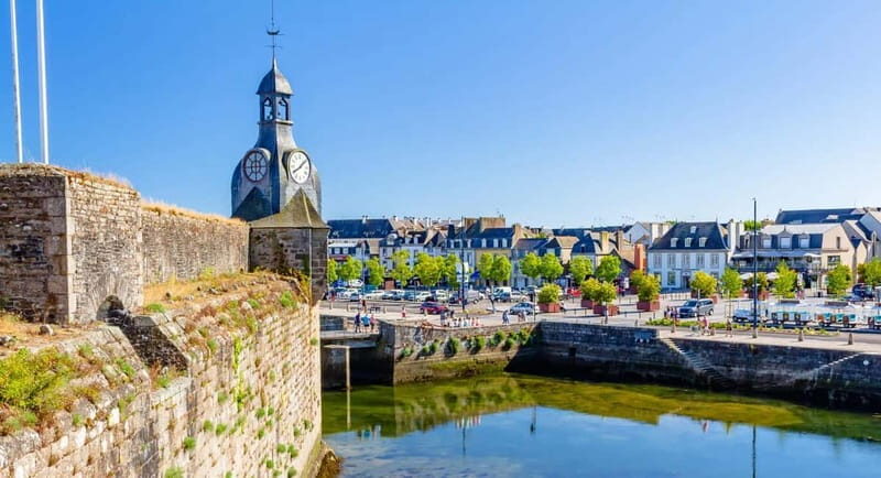 Concarneau: guided tour of the town center, walled city, history & landscapes - Exploring Ville Close: A Step Back in Time