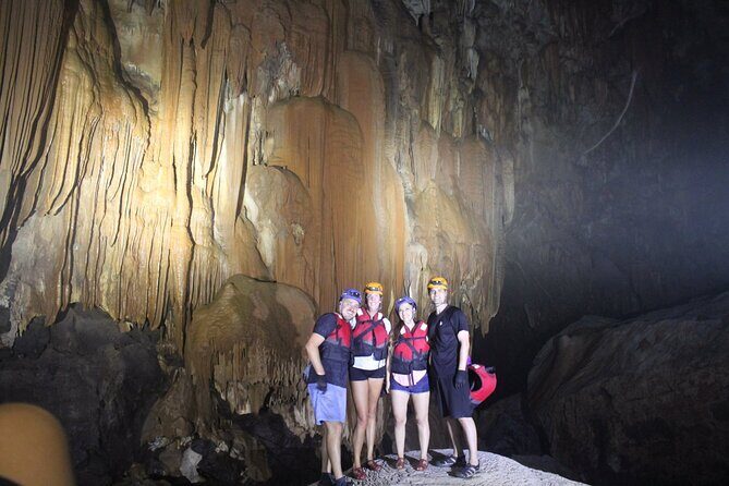 Conquer of Phong Nha Cave 4,5 km by kayaking Group Tour - The Itinerary Explained