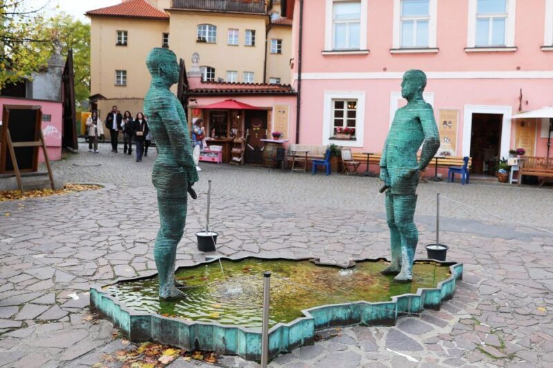 Contemporary art tour in Prague: the works of David erný - An In-Depth Look at the Tour