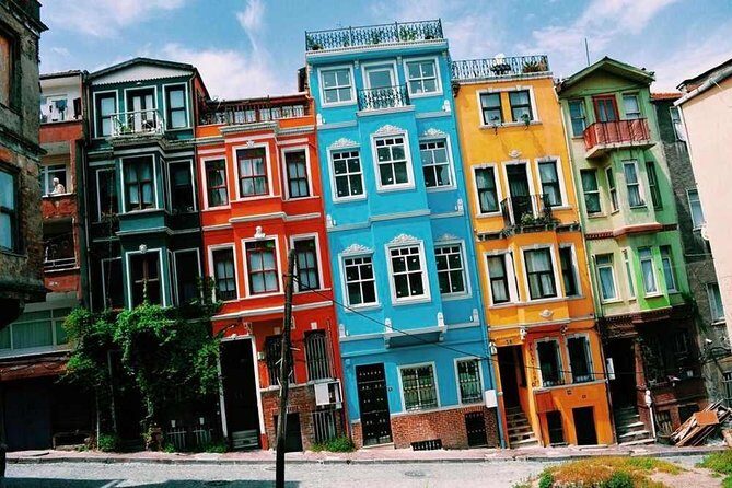 Contemporary Art Walk: Istiklal Street, Modern Art Museums - Istanbul Modern: ADeeper Dive