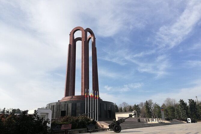 Contrasts of Communism - Small Group Walking Tour in Bucharest - A Practical Look at the Tour Experience