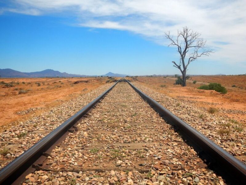 Coober Pedy: 7-Day Lake Eyre & Flinders Ranges 4WD Tour - Wildlife, Geology, and Outback Beauty