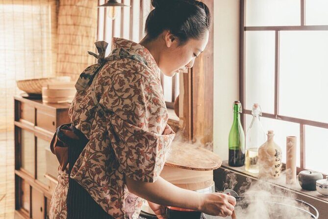 Cook in Kimono at a Century-Old Japanese Kitchen - Cook in Kimono at a Century-Old Japanese Kitchen: A Practical Review