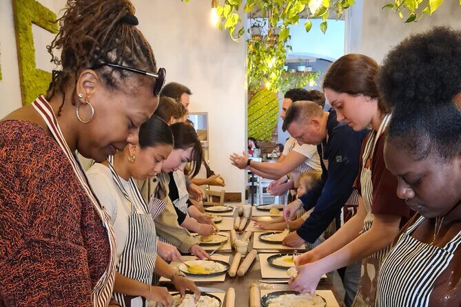 Cooking Class 2 Hour Spanish Steps - Fettucine and Tiramisù - The Experience: What to Expect in Detail