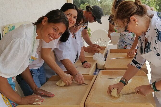 Cooking Class in your accommodation: Fresh handmade pasta - Wrapping It Up
