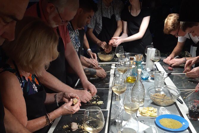 Cooking class shop market, and lunch or dinner with Chef Antonio - FAQs