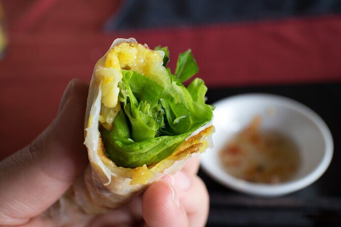 Cooking Class (visit local market, Tra Que Vegetable village tour and cooking) - A Closer Look at the Itinerary