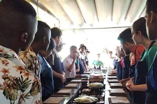 Cooking Class (visit local market, Tra Que Vegetable village tour and cooking) - Who Will Appreciate This Tour?