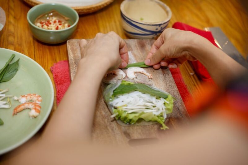 Cooking Class with Ben Thanh Market visit - Key Points