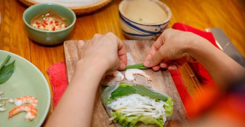Cooking Class with Ben Thanh Market visit - Experience Breakdown