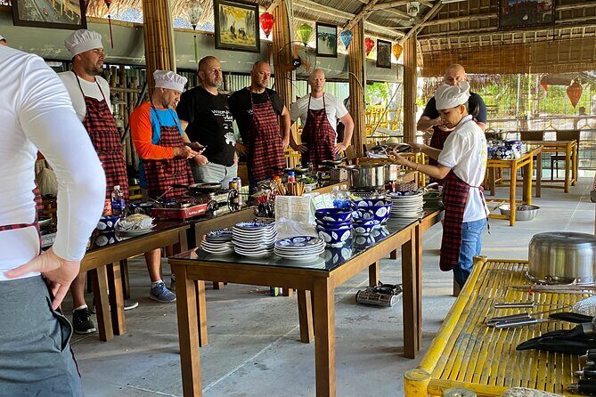 Cooking Class with Locals Chef in Tra Que Herbs Village - Key Points