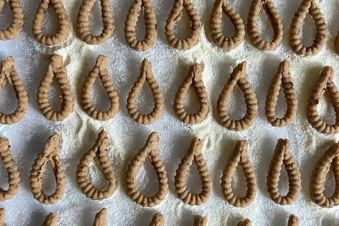 Cooking classes with the chef - An In-Depth Look at the Sardinian Cooking Class