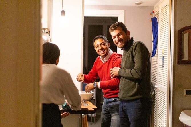 Cooking & eating with Locals in their home kitchen in Rome - Who Should Consider This Tour?