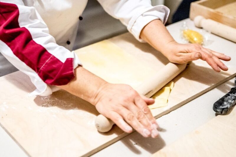 Cooking Lesson: Neapolitan pasta homemade - An In-Depth Look at the Experience
