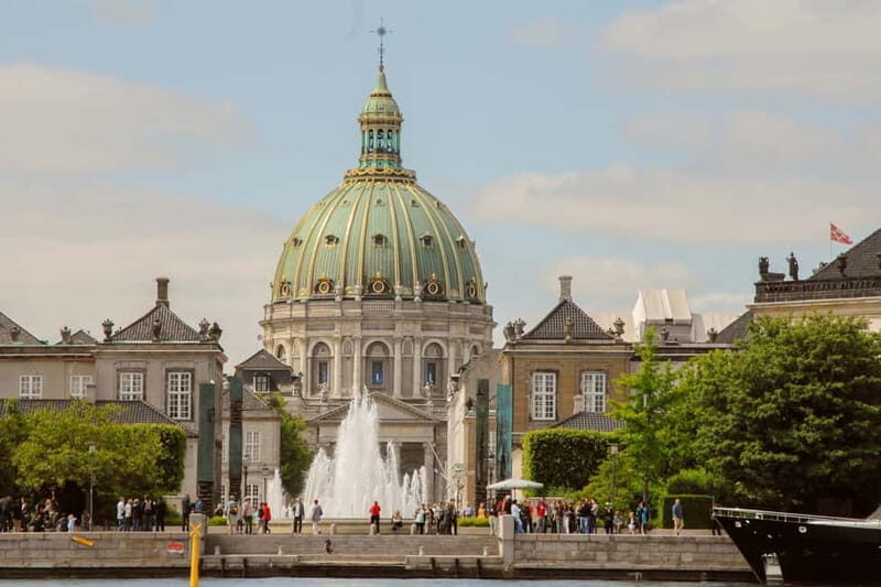Copenhagen: 48-Hour Sightseeing Bus Ticket, 1-Hour Boat Tour - The Canal Tour: A Water Perspective