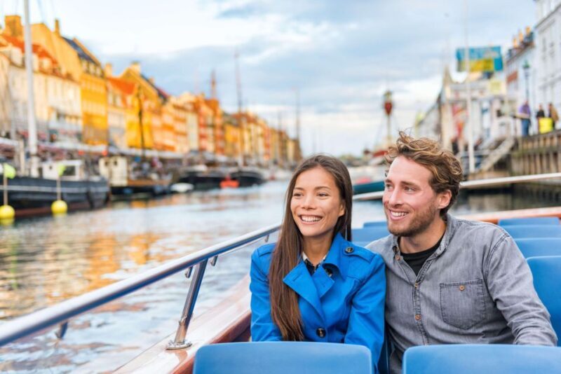 Copenhagen: Canal Boat Cruise & Old Town/Nyhavn Walking Tour - A Deep Dive into the Tour Experience