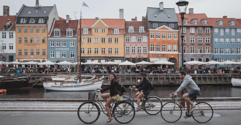 Copenhagen: Express Walk with a Local in 60 minutes - What Does the Tour Cover?