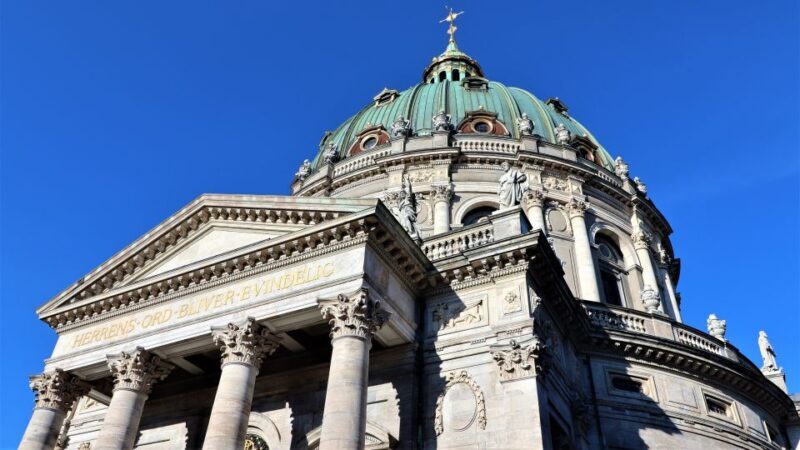 Copenhagen: Guided Walking Tour in French - FAQs