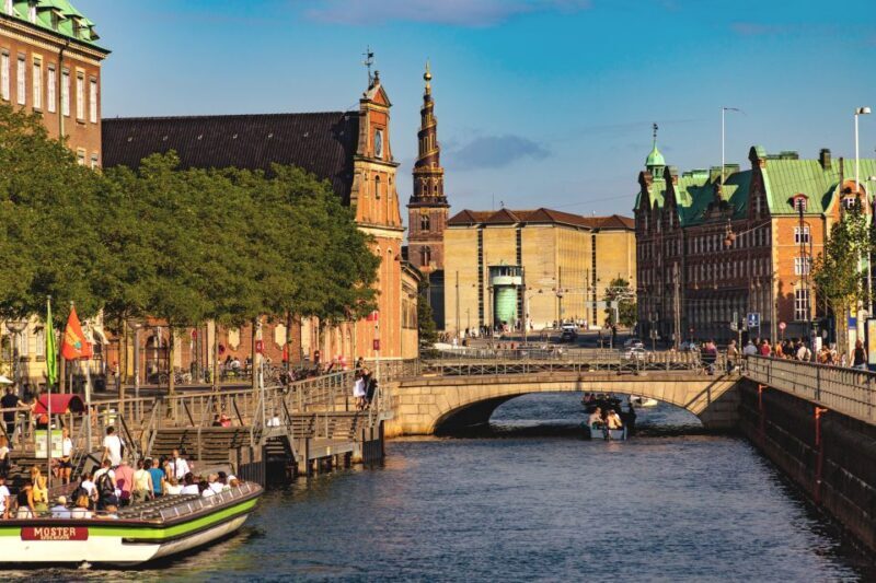 Copenhagen: Highlights & Secrets Private Walking Tour - The Intimate Experience of a Private Guided Walk