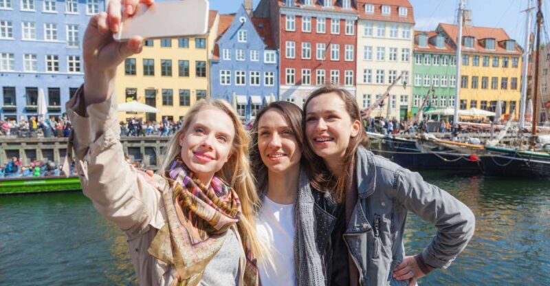 Copenhagen: Highlights & Secrets Private Walking Tour - Who Should Consider This Tour?