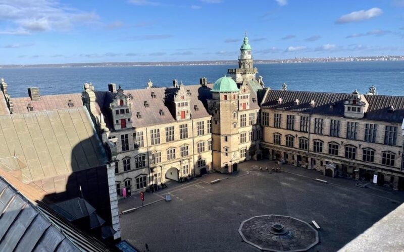Copenhagen: Kronborg Castle Tour in Spanish - Key Points