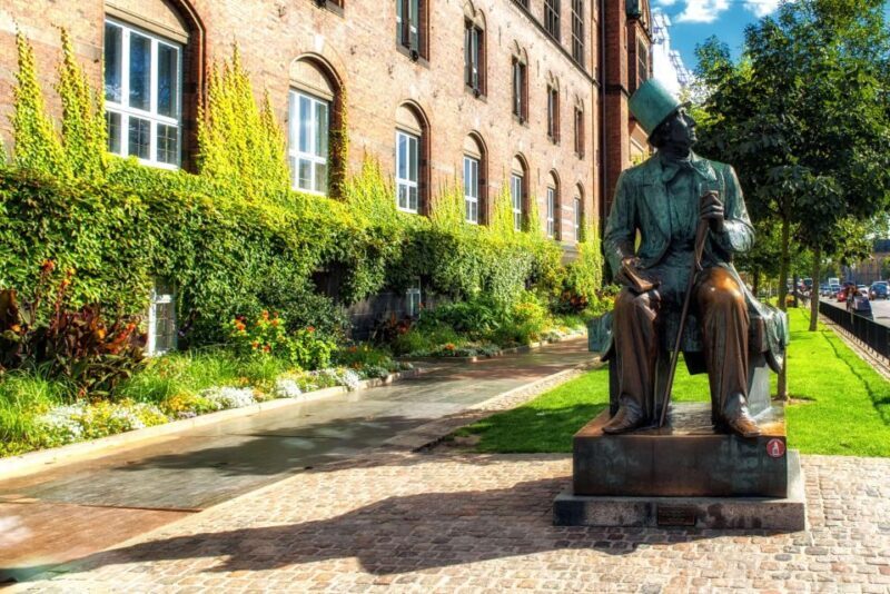 Copenhagen: Old Town and Nyhavn Private Family Tour - Key Points