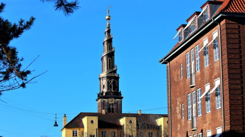 Copenhagen: Private Guided Bike Tour in French with Own Bike - Key Points