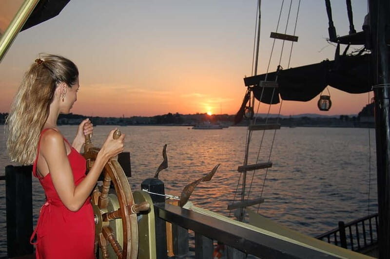 Corfu: 2hrs Sunset Cruise - Corfu town coastline & 2 islands - Corfu: 2hrs Sunset Cruise - Corfu town coastline & 2 islands